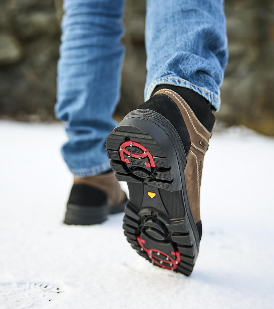 Vintersko med pigger